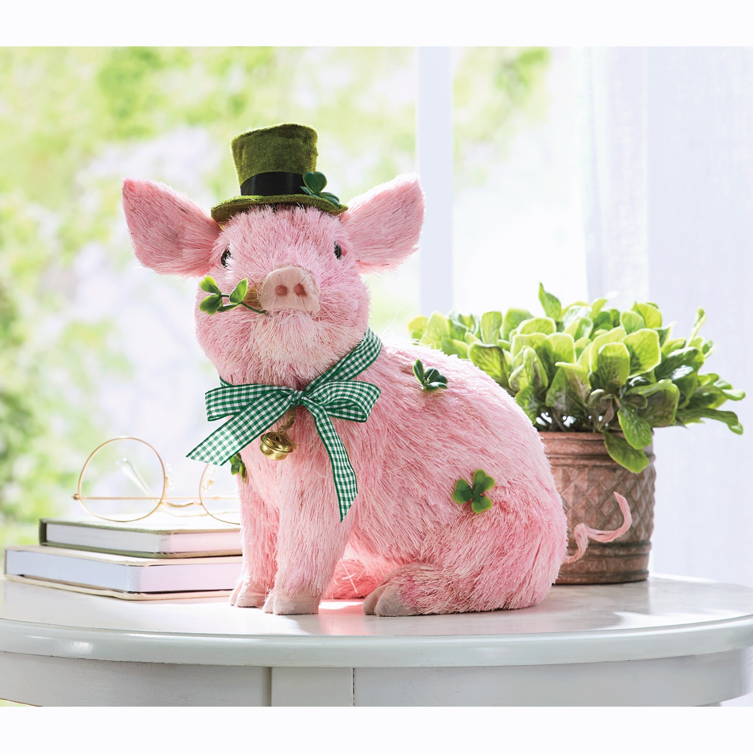 Sisal Shamrock Pig | Swiss Colony