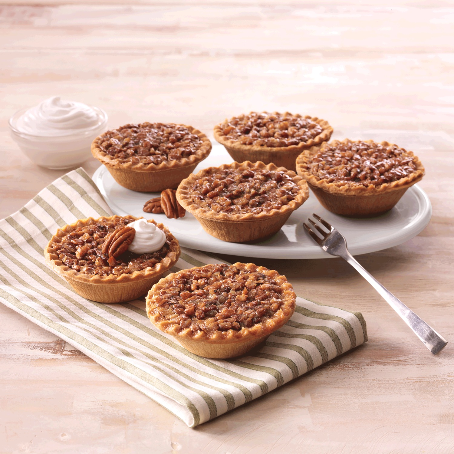 6 Mini Pecan Pies | Swiss Colony
